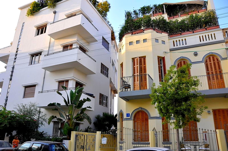 Art, Architecture and the Narrative of Tel Aviv | Aaron Gertz Tours